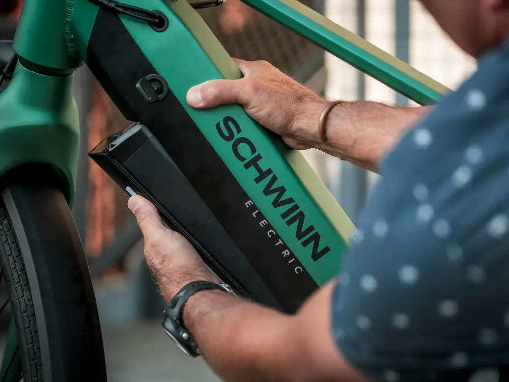 2024 Schwinn Coston DX Electric Bike – Specs, Comparisons, Reviews – 99 ...