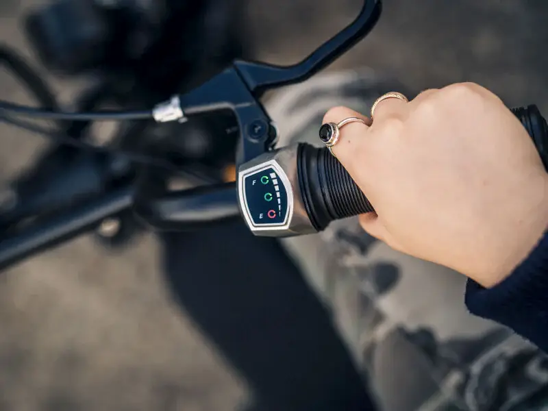 2024 Schwinn Hurricane Compact Electric Bike – Specs, Comparisons ...