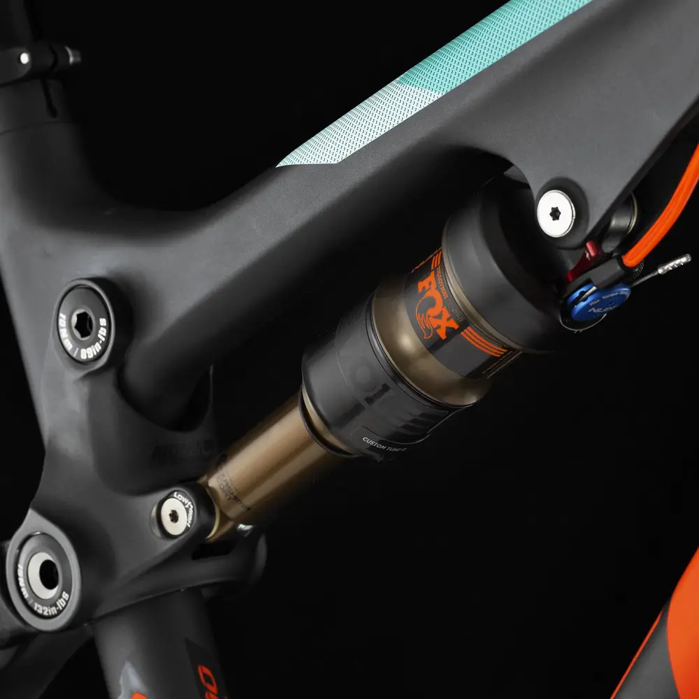 2017 Scott Genius 700 Plus Tuned – Specs, Comparisons, Reviews – 99 Spokes