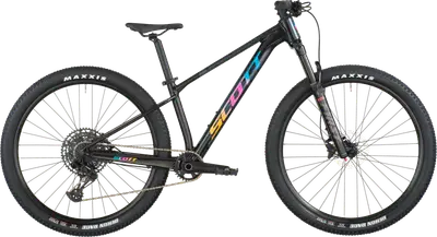 Compare: 2025 Scott Scale RC 700 vs Scale 700 – 99 Spokes