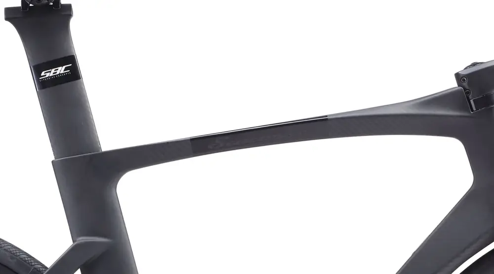 2022 Silverback Scarosso Ultegra with Surface Carbon wheels – Specs ...