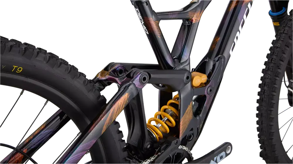 2025 Specialized Demo Race – Specs, Comparisons, Reviews – 99 Spokes