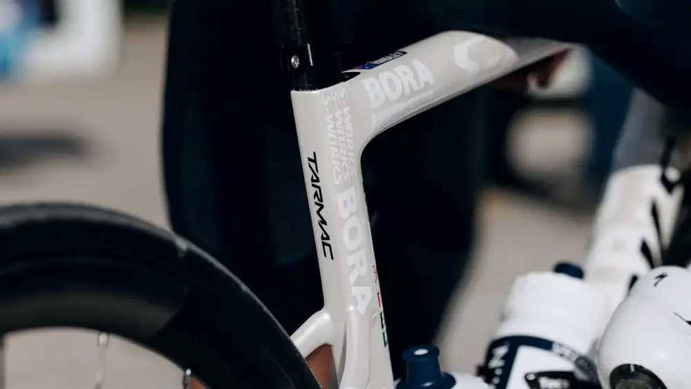 2025 Specialized S-Works Tarmac SL8: Red Bull - BORA - hansgrohe ...