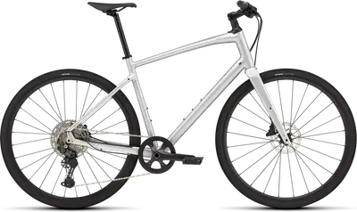 Compare: 2025 Specialized Sirrus X 4.0 vs Trek FX 3 Equipped vs FX 3 Gen 4 – 99 Spokes