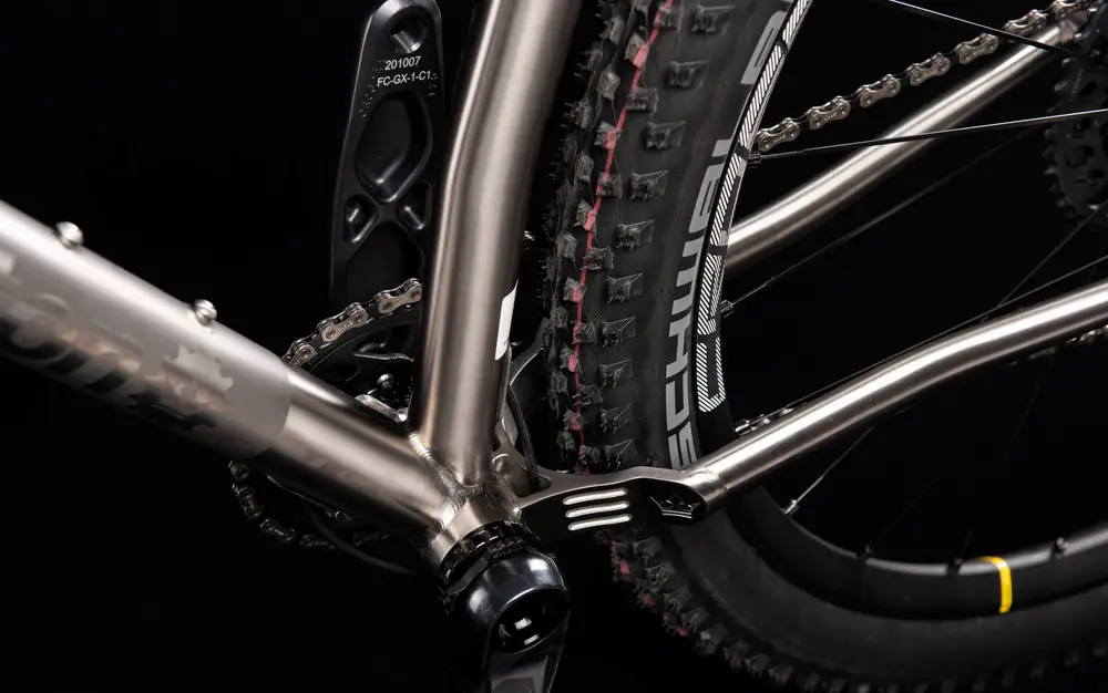 2024 Stanton Switch9er Titanium – Specs, Comparisons, Reviews – 99 Spokes