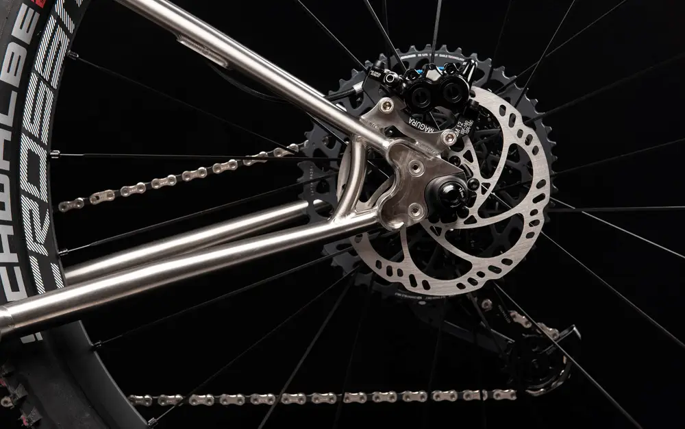 2024 Stanton Switch9er Titanium – Specs, Comparisons, Reviews – 99 Spokes