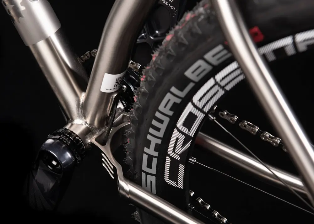 2024 Stanton Switch9er Titanium – Specs, Comparisons, Reviews – 99 Spokes