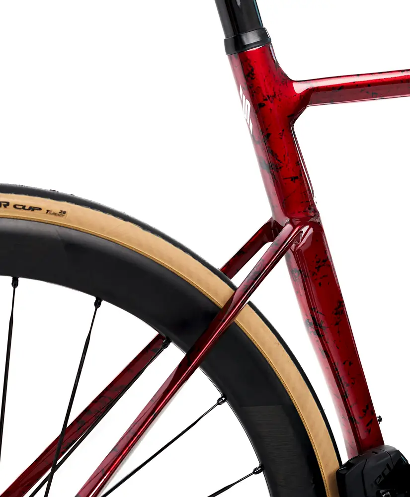 2025 Swift Racevox Factory Disc SRAM RED – Specs, Comparisons, Reviews ...