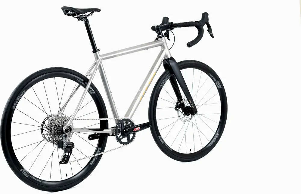 2023 Titus Roadrunner SRAM Rival AXS XPLR All – Specs, Comparisons ...