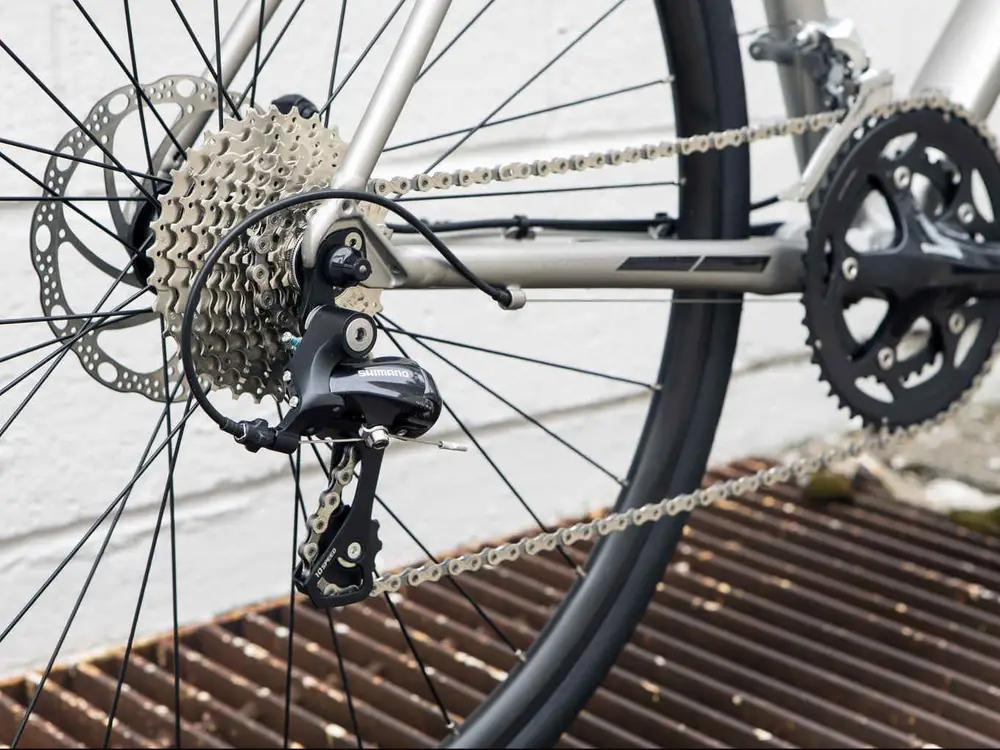 2018 Trek FX Sport 4 – Specs, Comparisons, Reviews – 99 Spokes