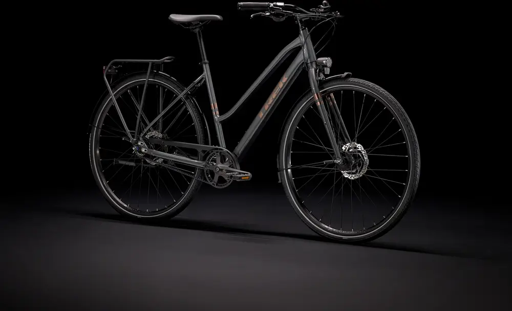 2023 Trek District 4 Equipped Stagger – Specs, Comparisons, Reviews ...