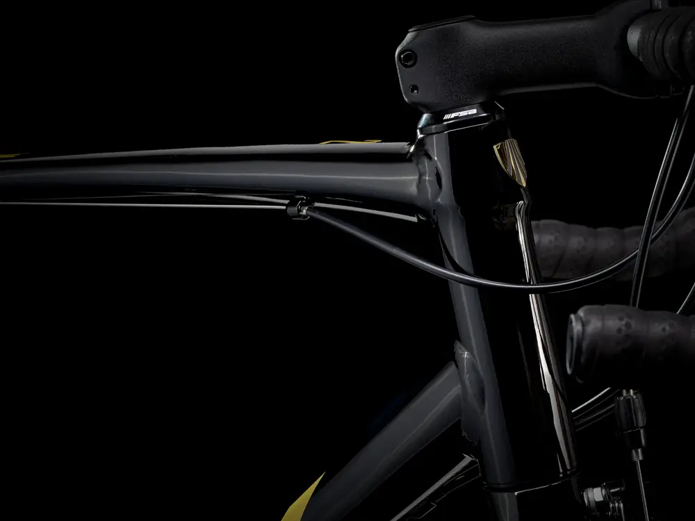 2024 Trek Domane AL 2 Rim – Specs, Comparisons, Reviews – 99 Spokes