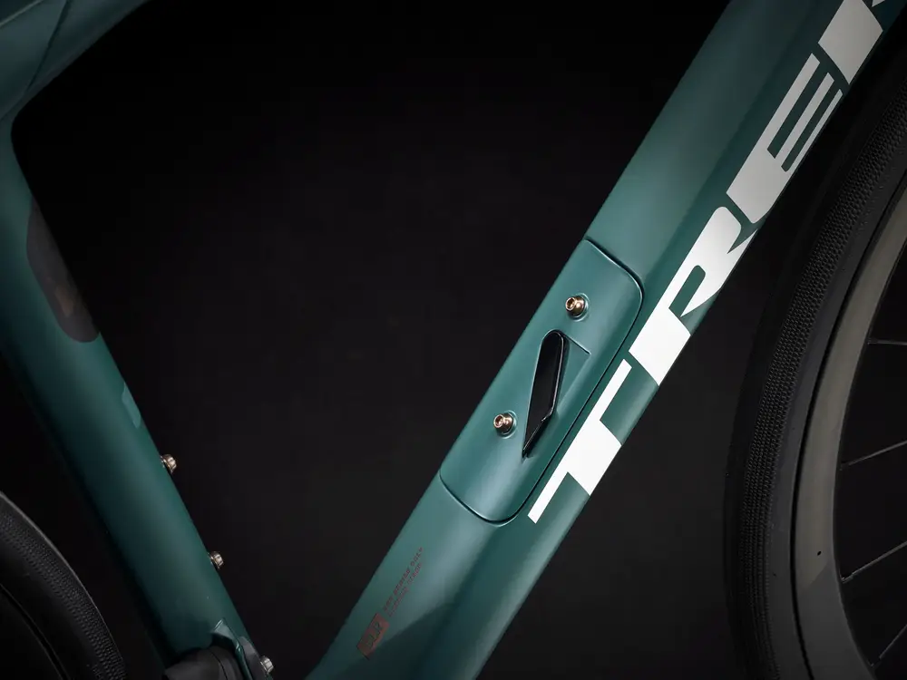 2025 Trek Domane SLR 9 Gen 4 – Specs, Comparisons, Reviews – 99 Spokes