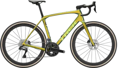 Compare: 2025 Cervélo Caledonia-5 Ultegra Di2 vs 2026 Specialized ...