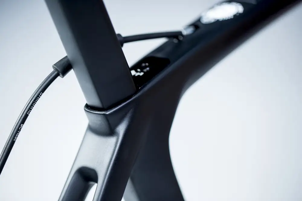 2024 Van Rysel Ultra 900 CF Road Bike – Specs, Comparisons, Reviews ...