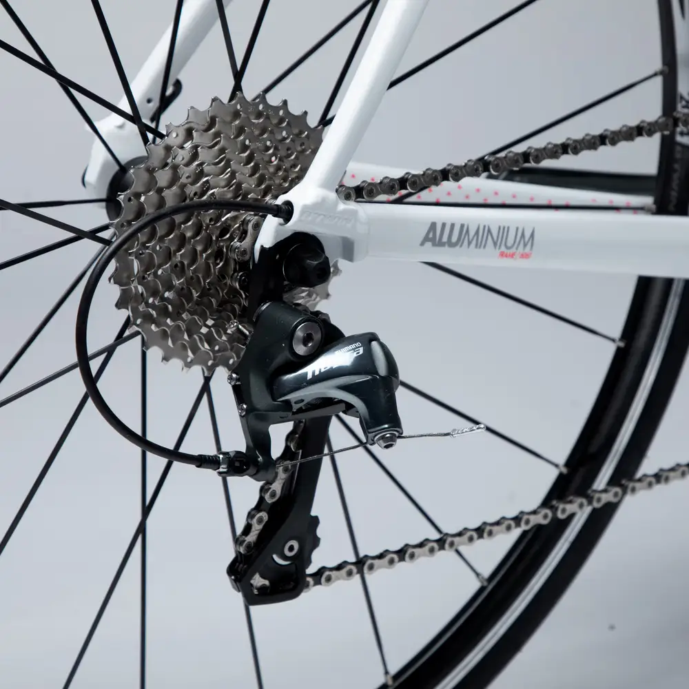 2024 Van Rysel Ultra RCR AF Women's Road Bike, White – Specs, Comparisons, Reviews – 99 Spokes