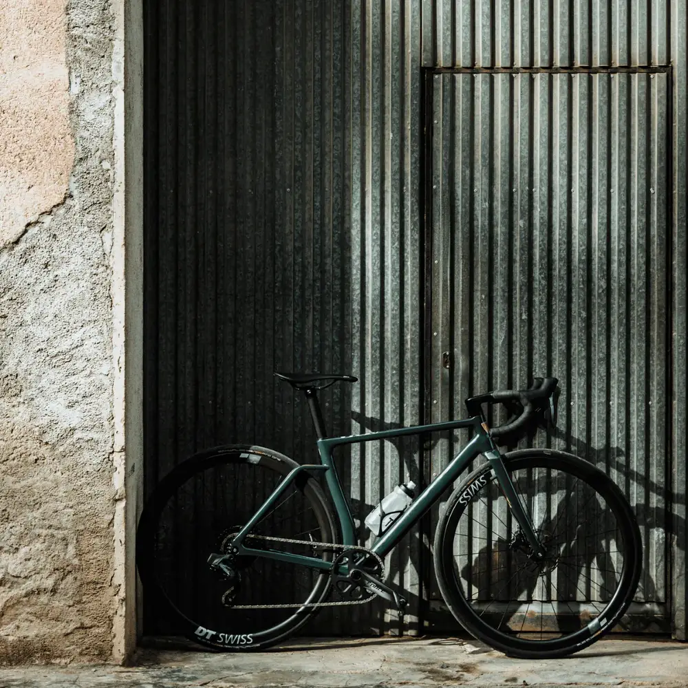 2024 Vielo R+1 Alto SRAM Red E1 e-Tap AXS 12 speed – Specs, Comparisons ...