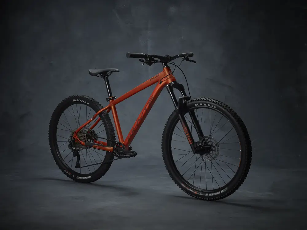 2021 Whyte 806 YOUTH v3 – Specs, Comparisons, Reviews – 99 Spokes