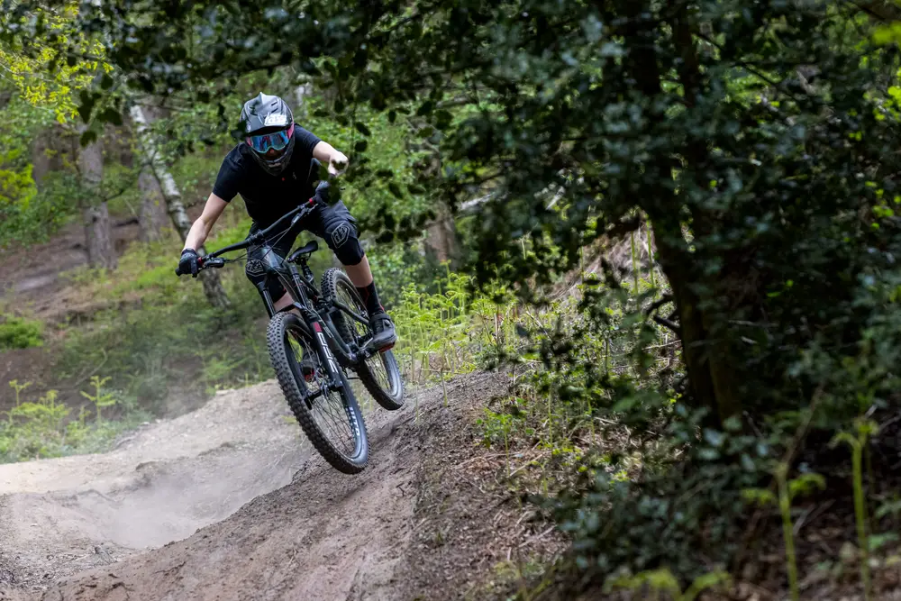 2022 Whyte G-180 S MX Full Suspension – Specs, Comparisons, Reviews ...